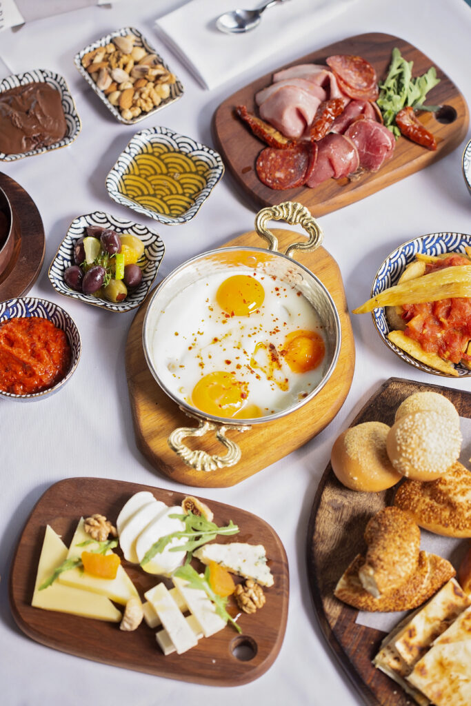 Restaurant – Astoria Luxury